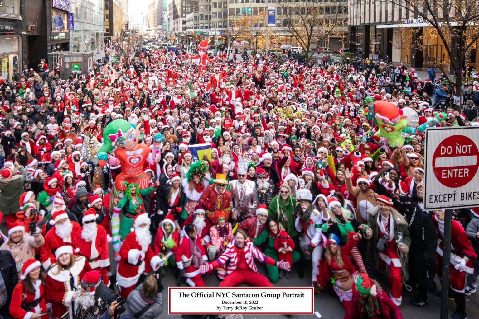 The Official Home of SANTACON® NYC - SantaCon NYC